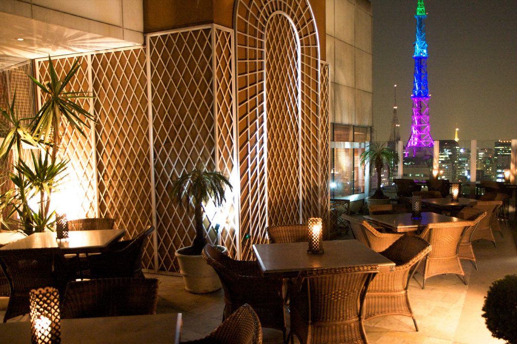 Vem, a Vista é sensacional! Conheça o The View Bar. - Projeto São Paulo ...